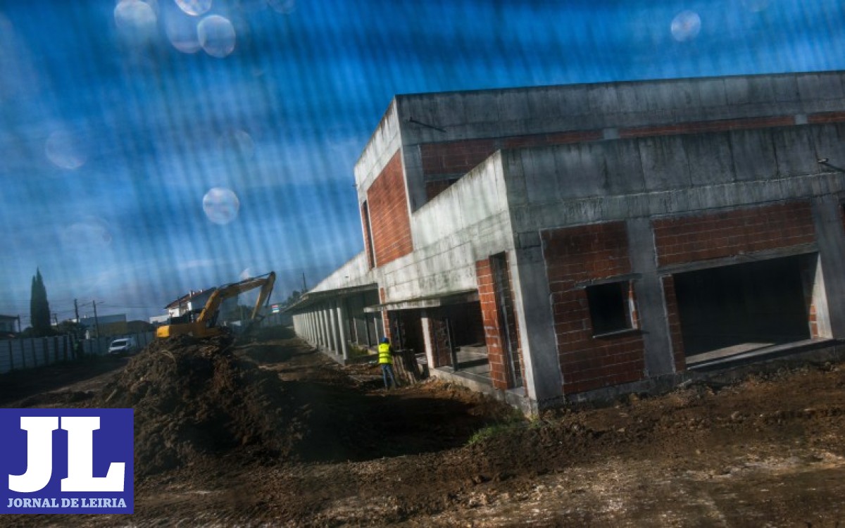 Jornal de Leiria - Mais seis meses e 200 mil euros para obra de centro ...