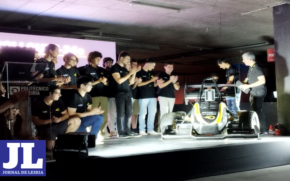 Jornal de Leiria - Carro TEK-26e apresentado por equipa de Formula ...