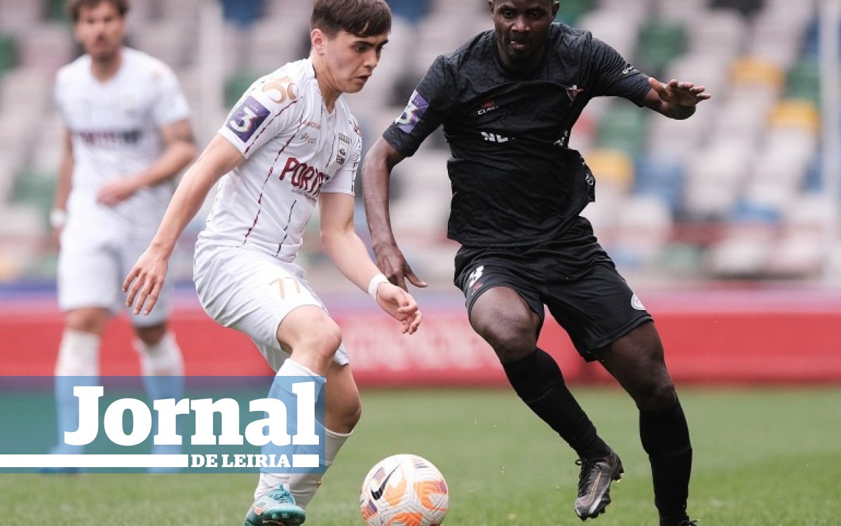 Jornal de Leiria - “Sonhei com a estreia, mas não pensei que seria desta forma”